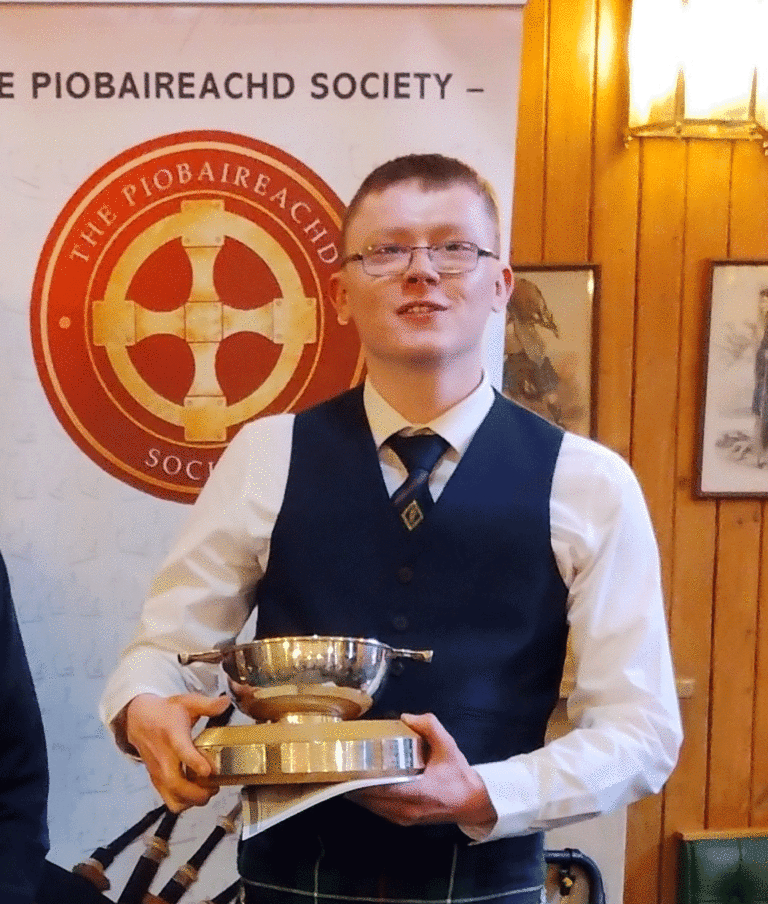 Piobaireachd Society News/ Archie Kenneth Quaich/ Cowal Gathering ...